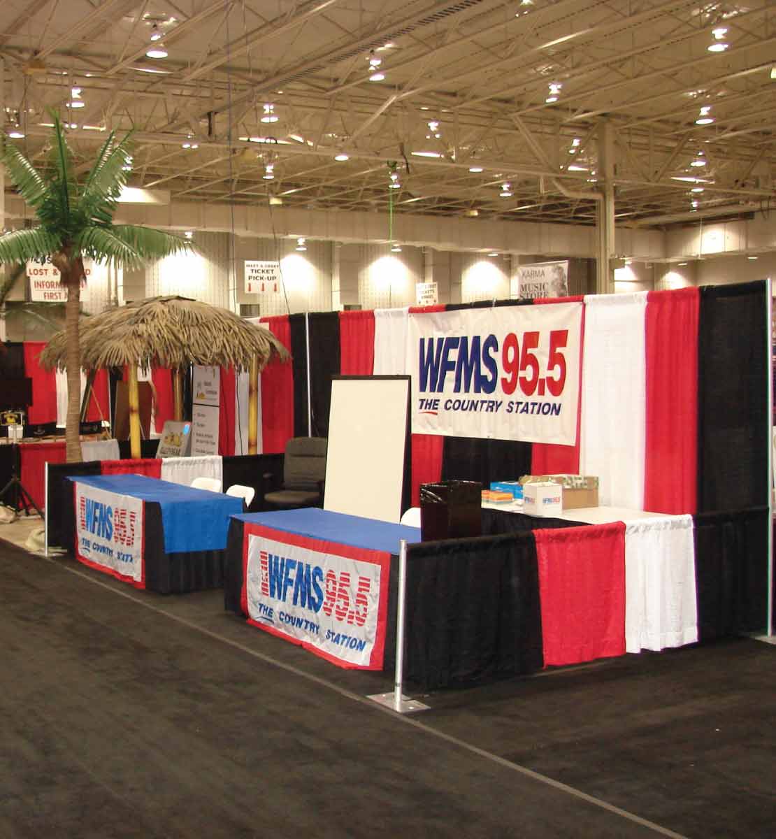Tri-color Trade Show Booths - Georgia Expo